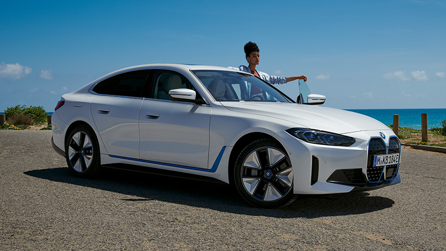 Bmw i4 hybrid store