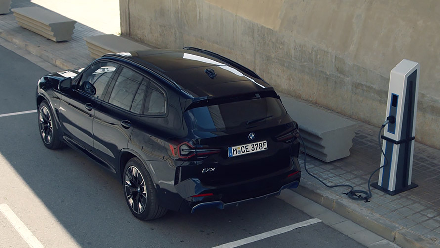 BMW iX3 electric SUV (G08): Discover Highlights | BMW Australia