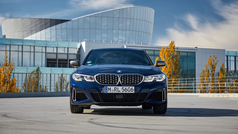 The BMW kidney grille: Landmark kidney grille designs | BMW.com