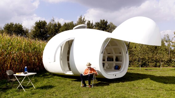 Mobile architecture: architectural structures without fixed addresses