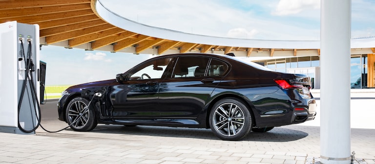 How to decipher the BMW naming system | BMW.com