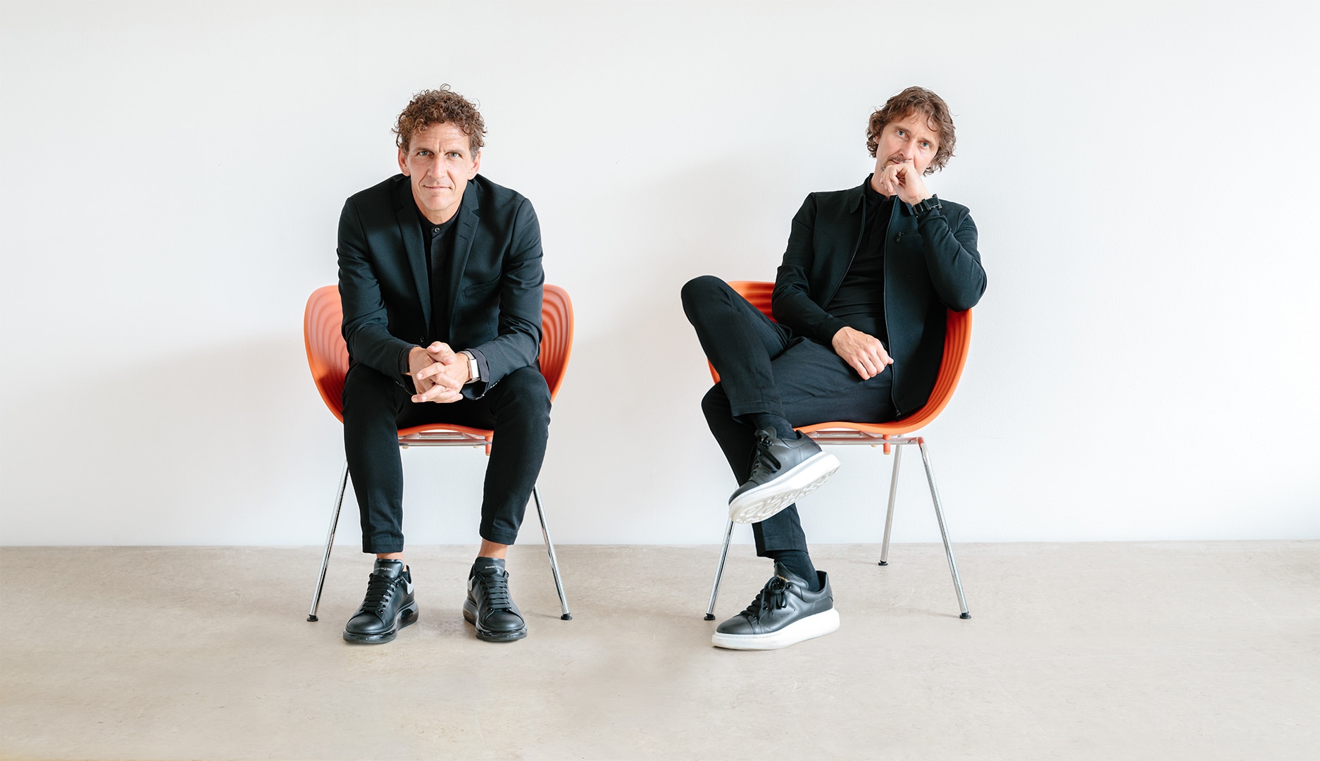 QLOCKTWO: Digital art in the BMW cockpit | BMW.com