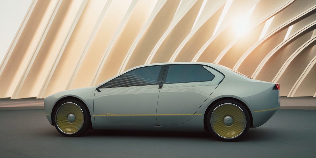 Watch the BMW i Vision Dee in action | BMW.com